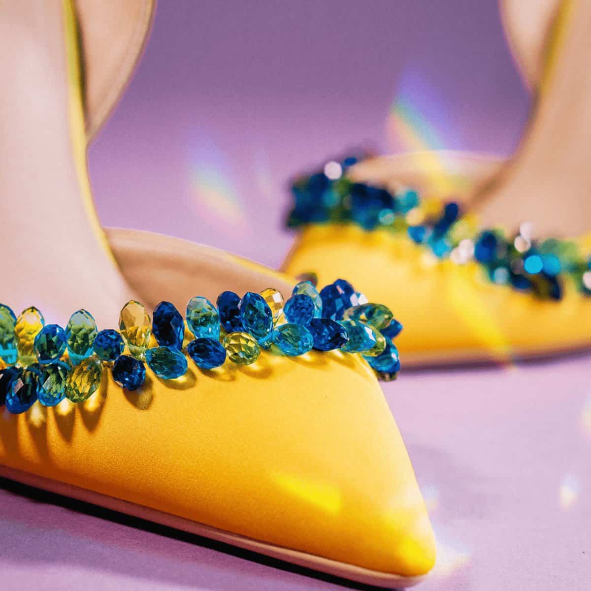 La marca de moda de lujo vegana SUVERIA lanza nuevos zapatos de tacón ...