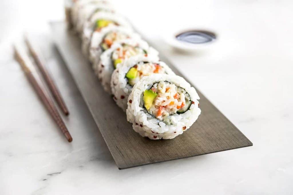 Konscious Foods lanza el primer sushi y onigiri congelado de origen vegetal